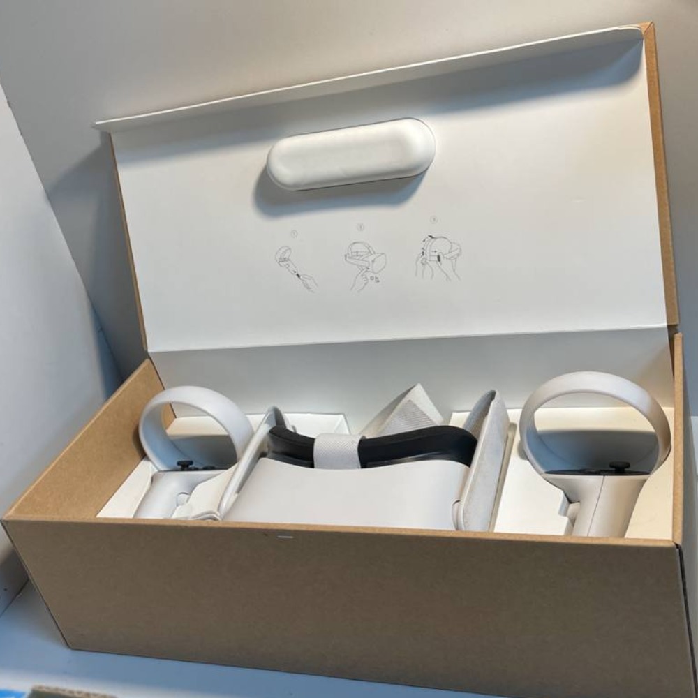Used Oculus Quest 2-128GB - Own4Less